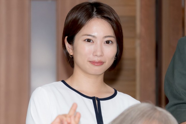 菅野美穂、“人生がガラッと変わった出来事”を明かす「脳みそをぐしゃぐしゃと素手で触られているような衝撃」 /2023年10月15日 写真 ドラマ ニュース |クランクイン!