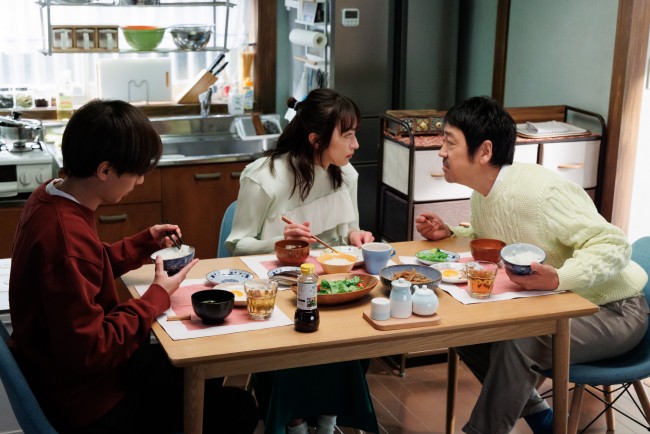 (写真)『厨房のありす』第2話 “ありす”門脇麦&“心護”大森南朋&“倖生”永瀬廉の新生活がスタート ドラマ ニュース |クランクイン!