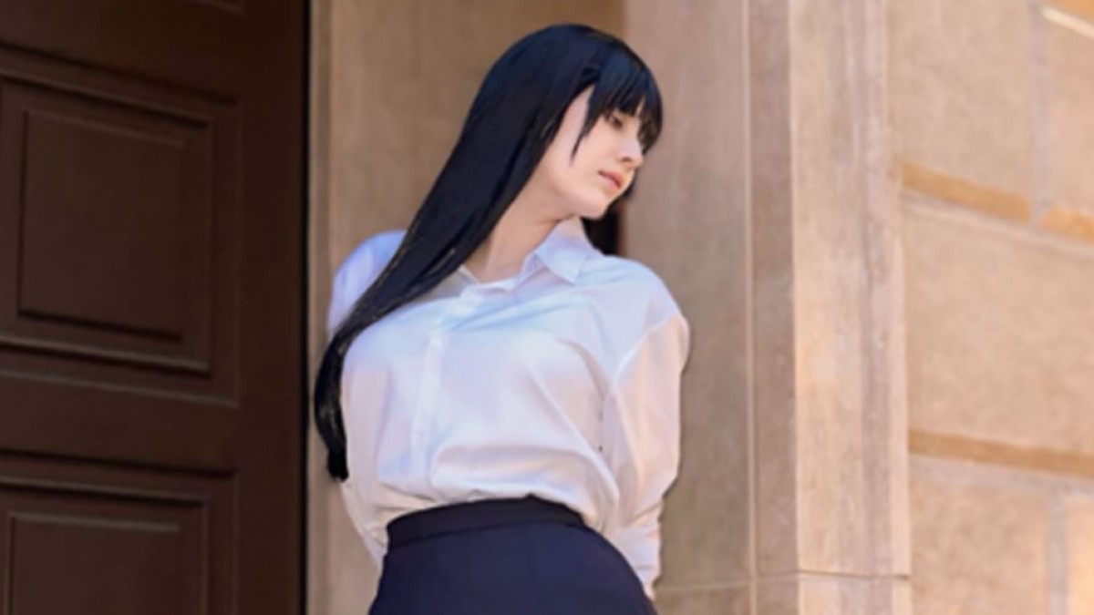 「スタイル凄すぎ」 身長182cm美人モデル、制服コスに衝撃 “身長差が凄い”2ショットも話題 - エンタメ - ニュース ｜クランクイン！