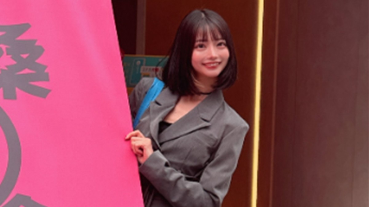 「頭身がスゴイことなってる」と驚愕 「身長184.3cmです」話題のコスプレイヤー、全身ショット披露 - エンタメ - ニュース ｜クランクイン！