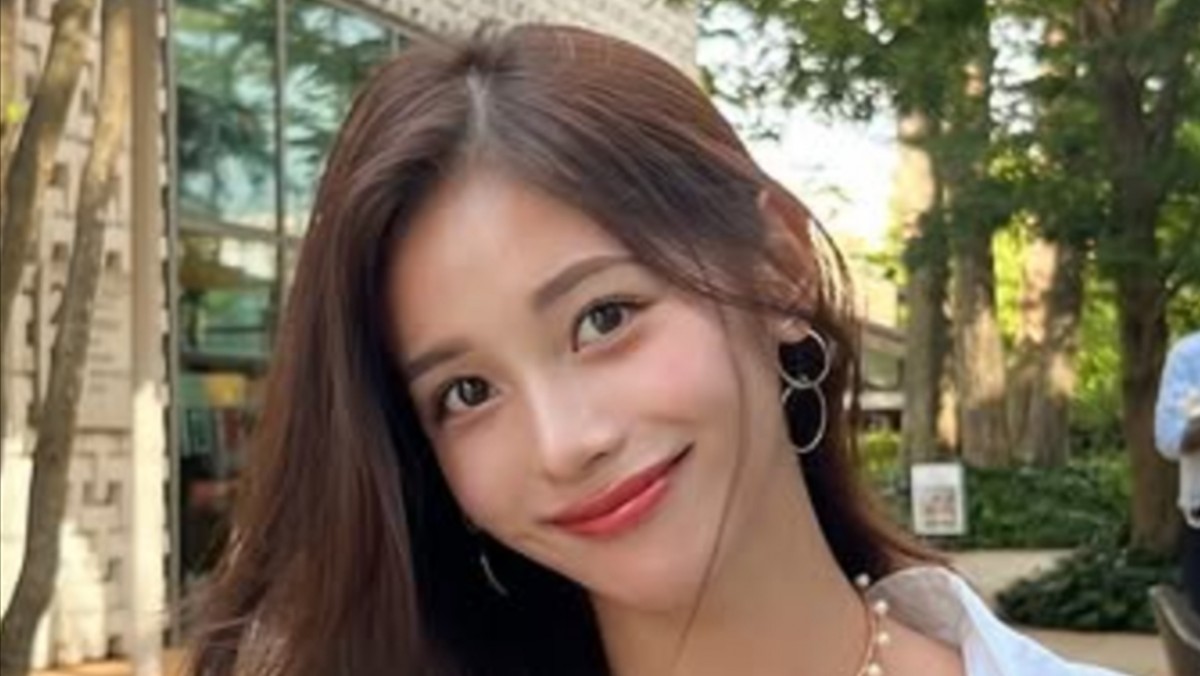 170cm“超絶美女モデル”26歳、水着で海外ビーチを満喫 「スタイル抜群」「完璧なルックス」と驚きの声 - エンタメ - ニュース ｜クランクイン！