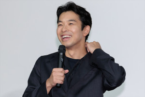 仲野太賀、NHKスペシャル終戦80年ドラマ『シミュレーション～昭和16年夏の敗戦～』会見に登場